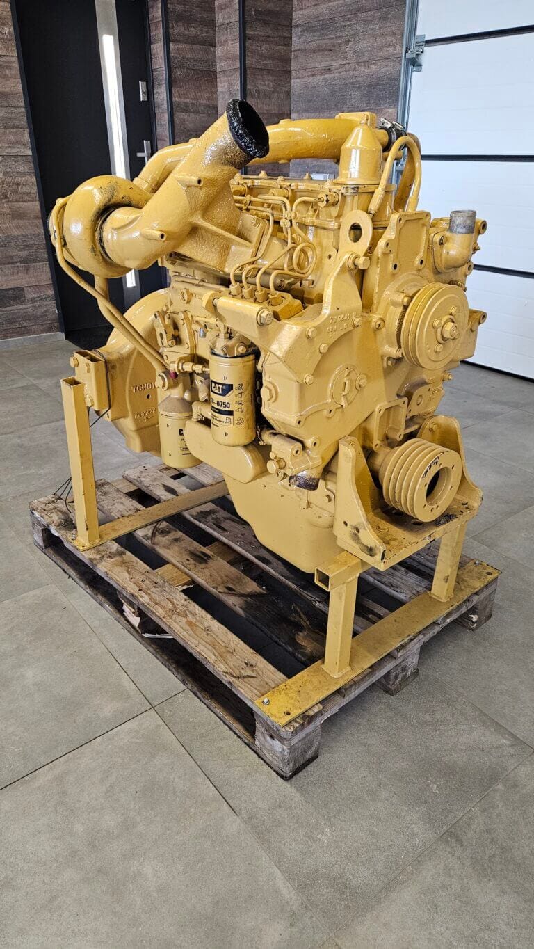 CATERPILLAR 3204DI Turbo Variklis 7N6429 (RESTAURUOTAS) | Variklių Sandėlis